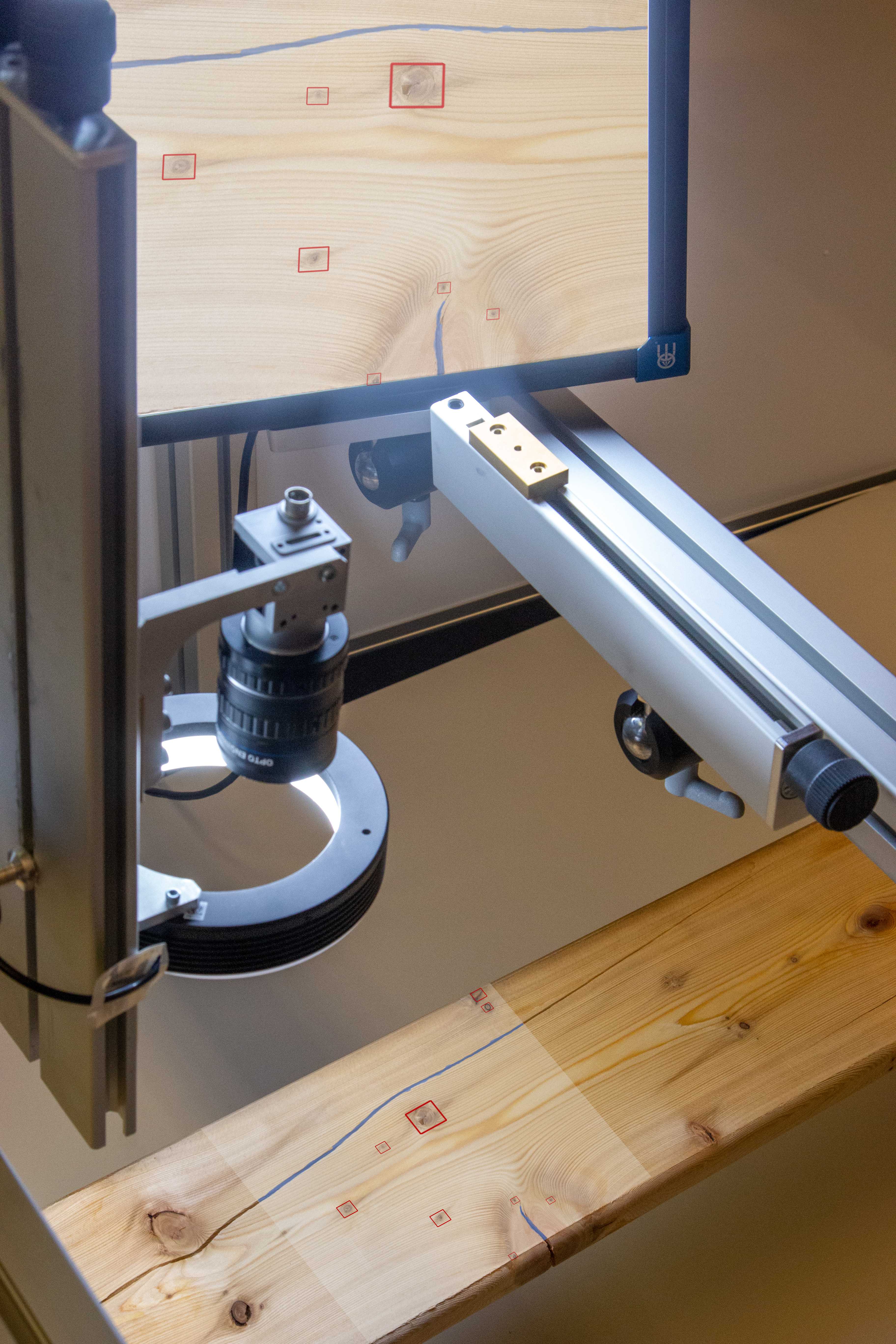 Quality inspection of wood in real time